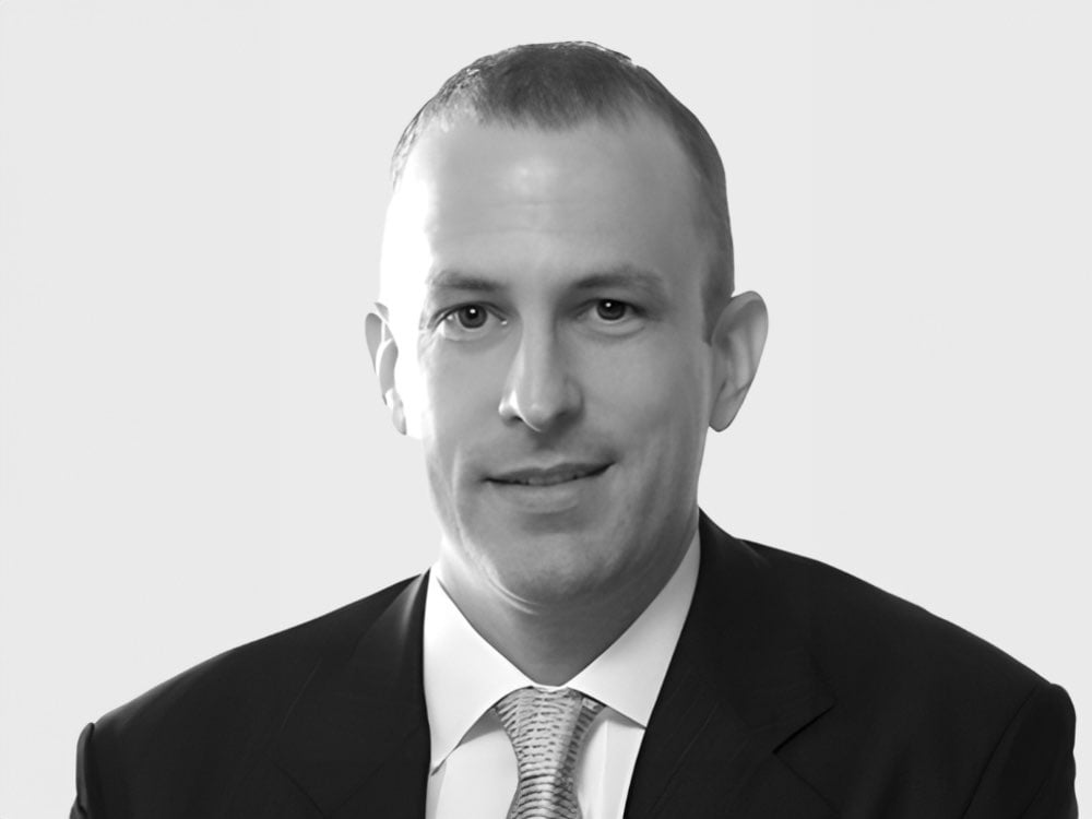 Industry-Leading Team | Investment and Operational Experts | Safanad